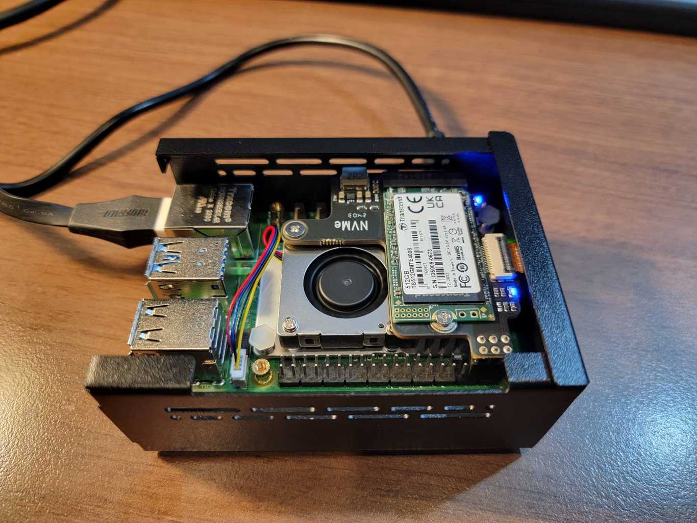 Raspberry pi 5 で LLM | 株式会社バンコム